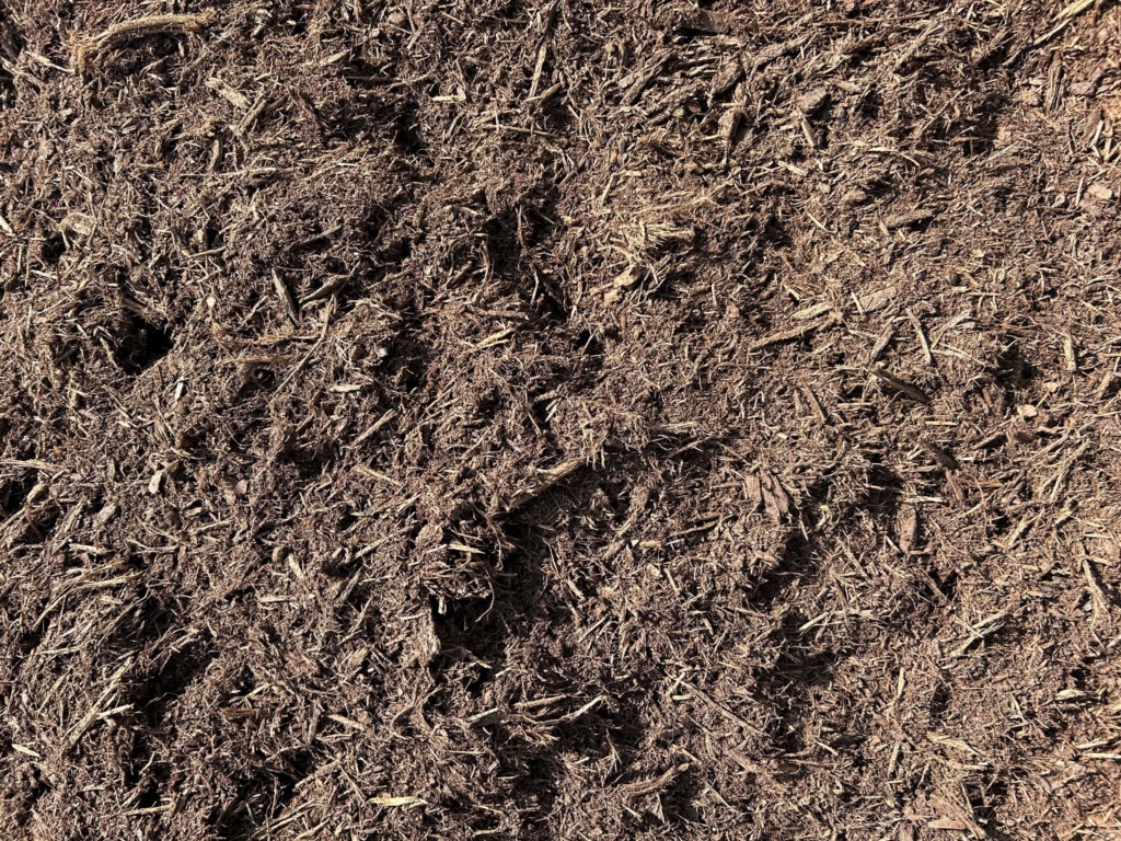 Mulch Varieties for Landscapers - Delivery near Madison WI